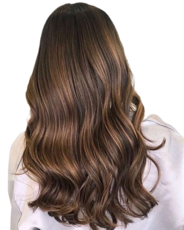 Moreno iluminado, descubra como deixar seus cabelos lindos e iluminados