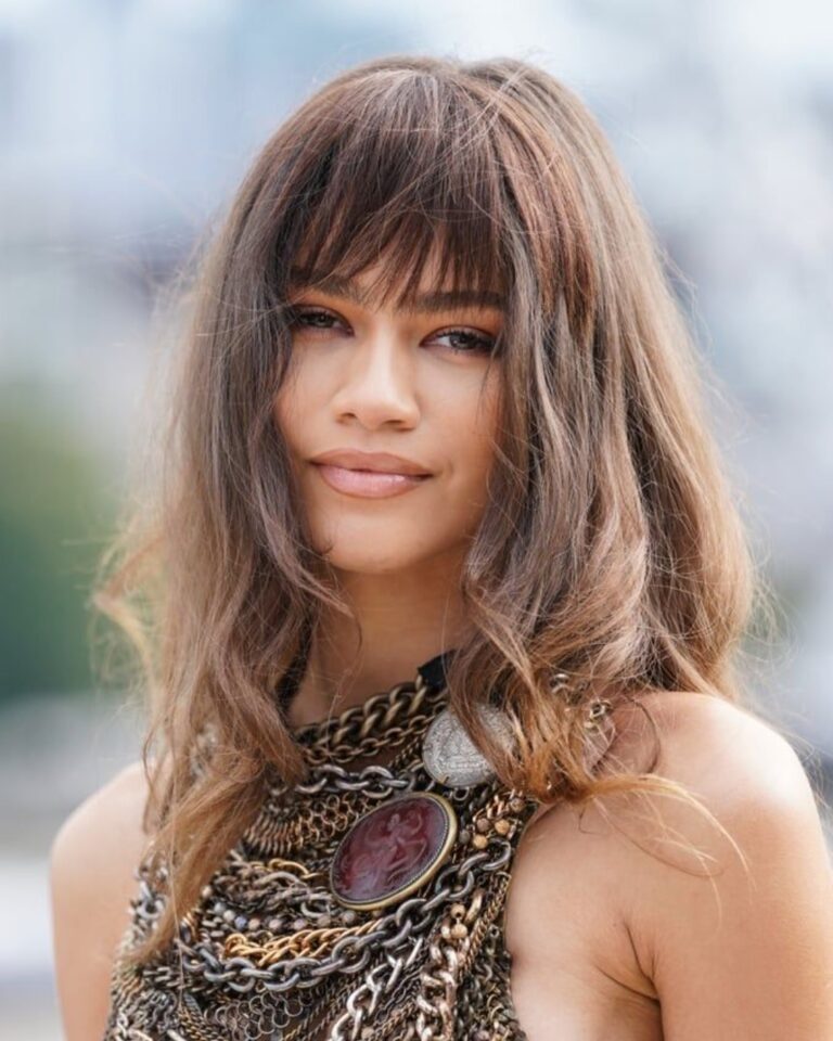 Corte de Cabelo Longo com Franja: As Melhores Ideias para Mudar o Visual com Estilo! - Kioshi Sako