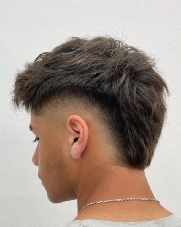 Descubra o corte de cabelo masculino moicano que está dominando as ...